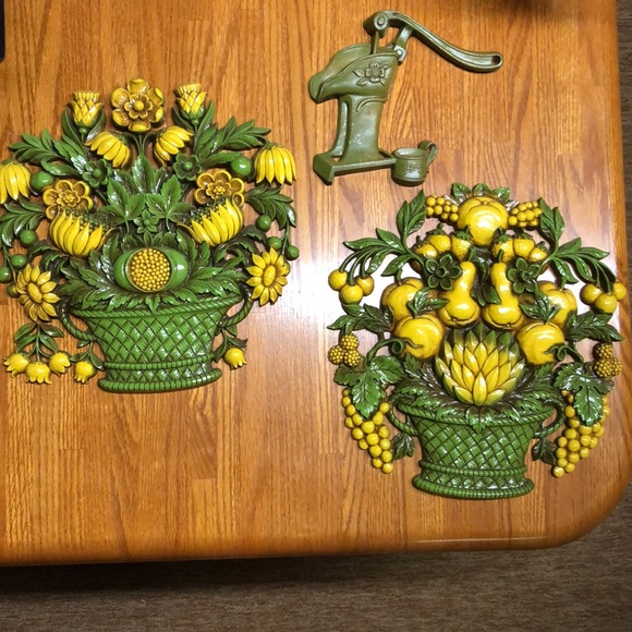 Syroco | Accents | Vintage Syroco Floral Vases And Waterpump | Poshmark